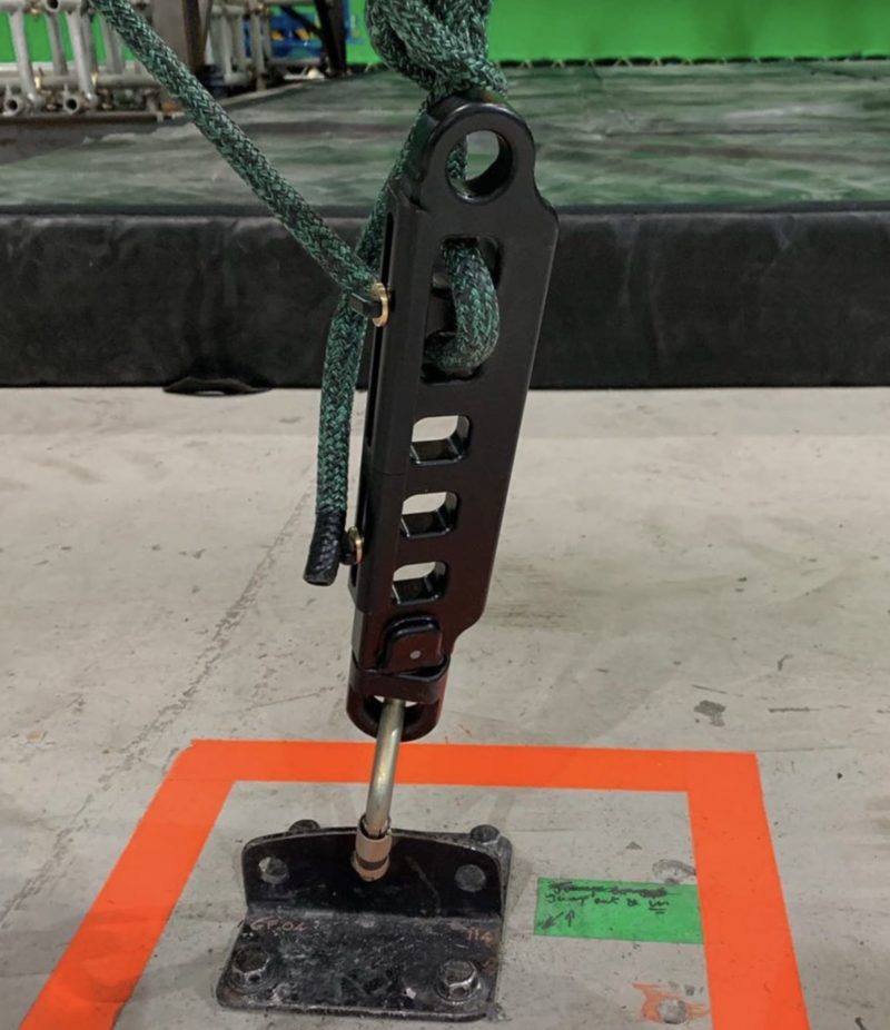 Brake Bar Black Swivel » Tracers