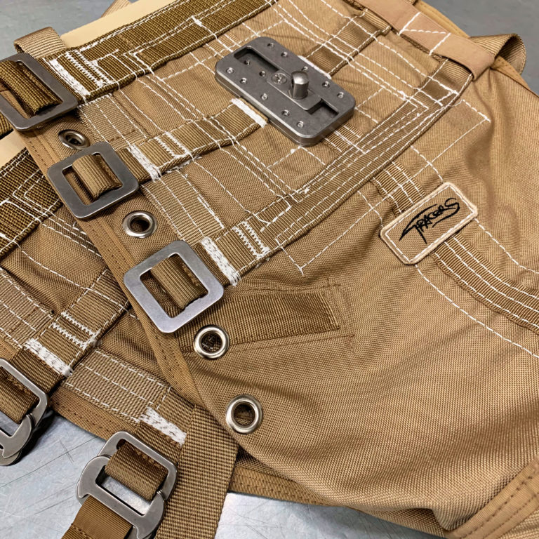 Stunt, flight harnesses and vests Tracers » Tracers